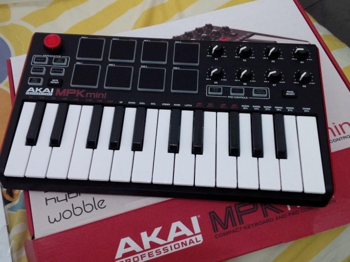 Akai MPK Mini MK2 Review - Don't Buy It Until You Read This