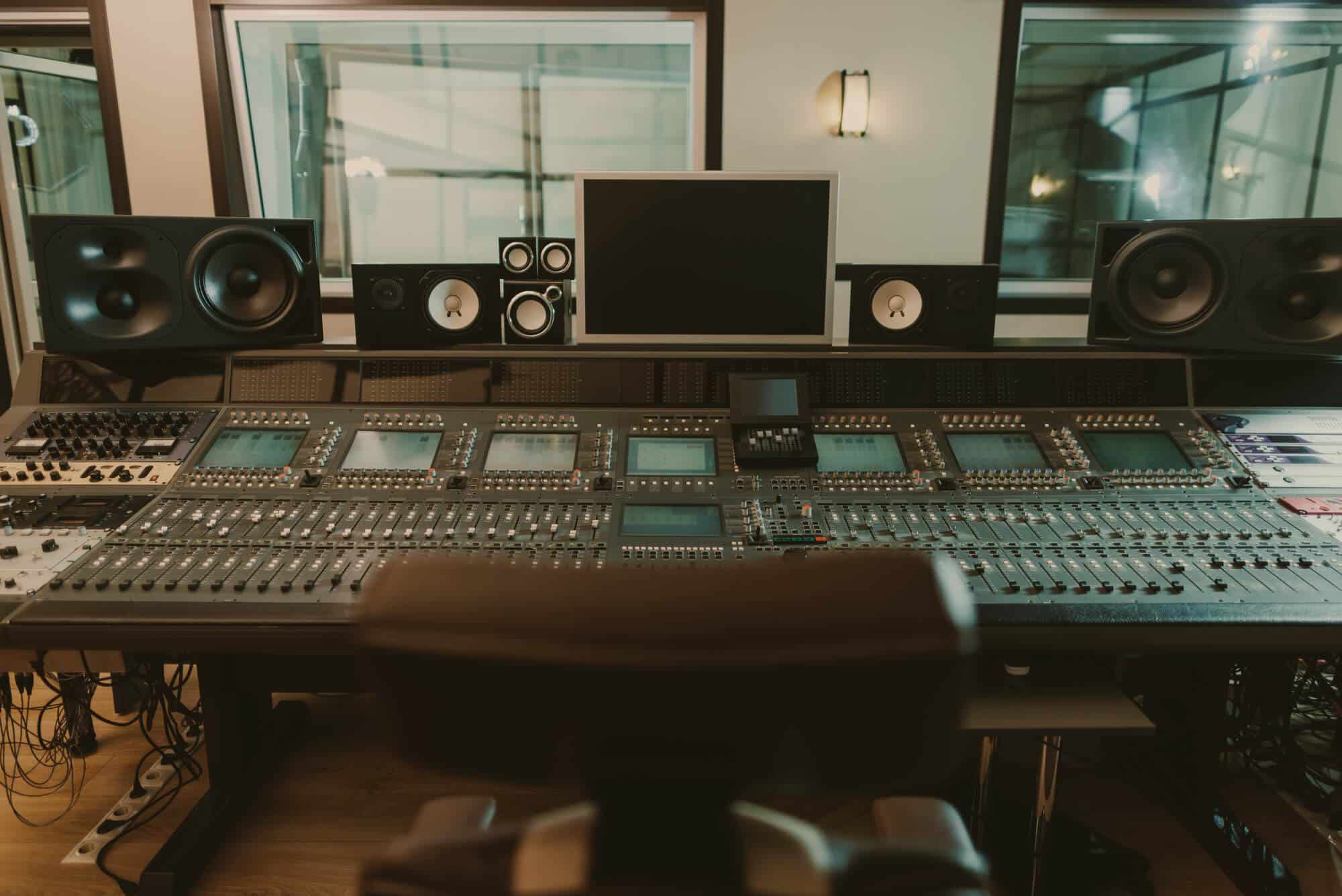 What DAW Does Travis Scott Use Make Beats 101